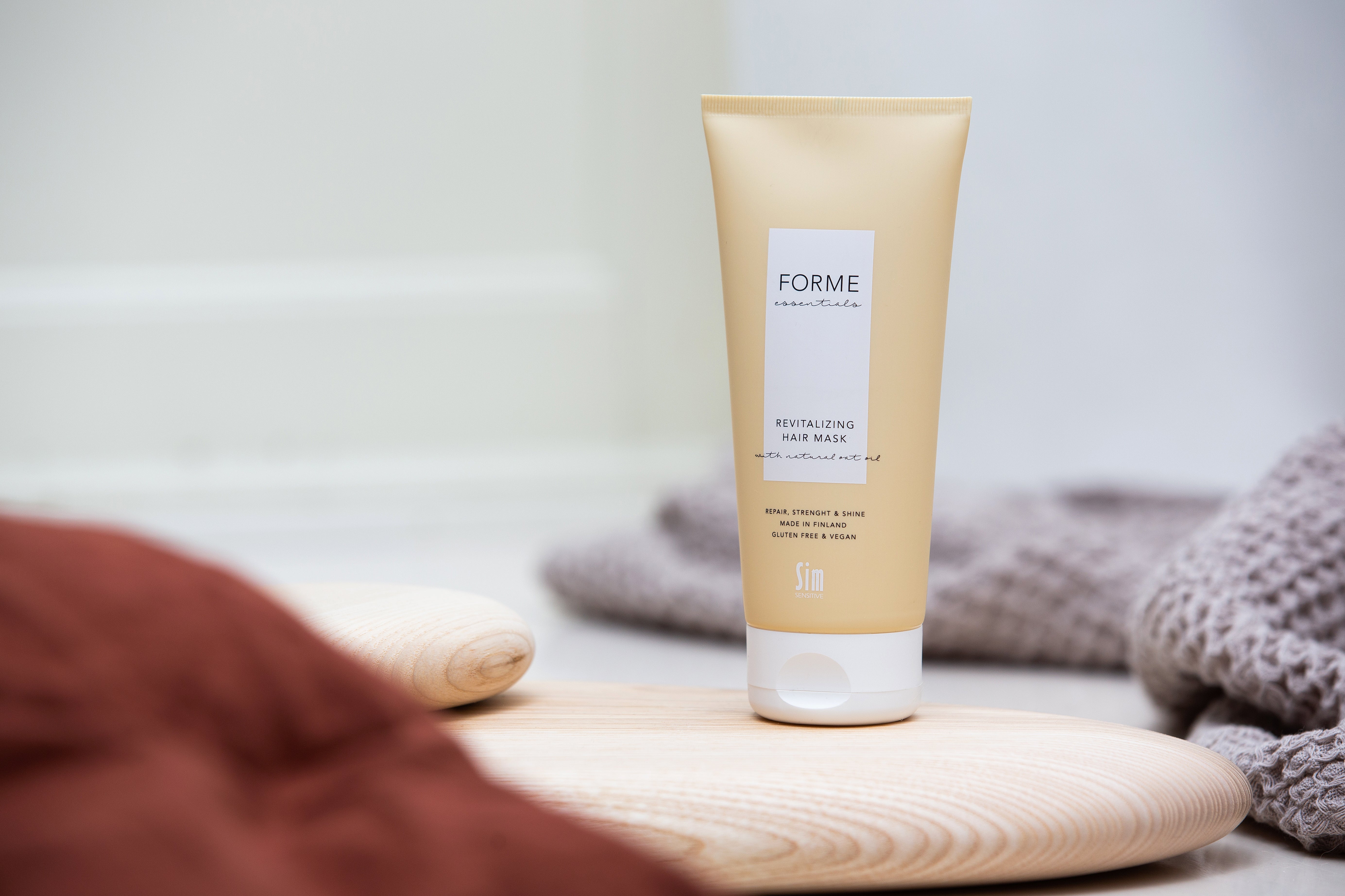 Sim Sensitive Forme Revitalizing Hair Mask – Care of scandinavia